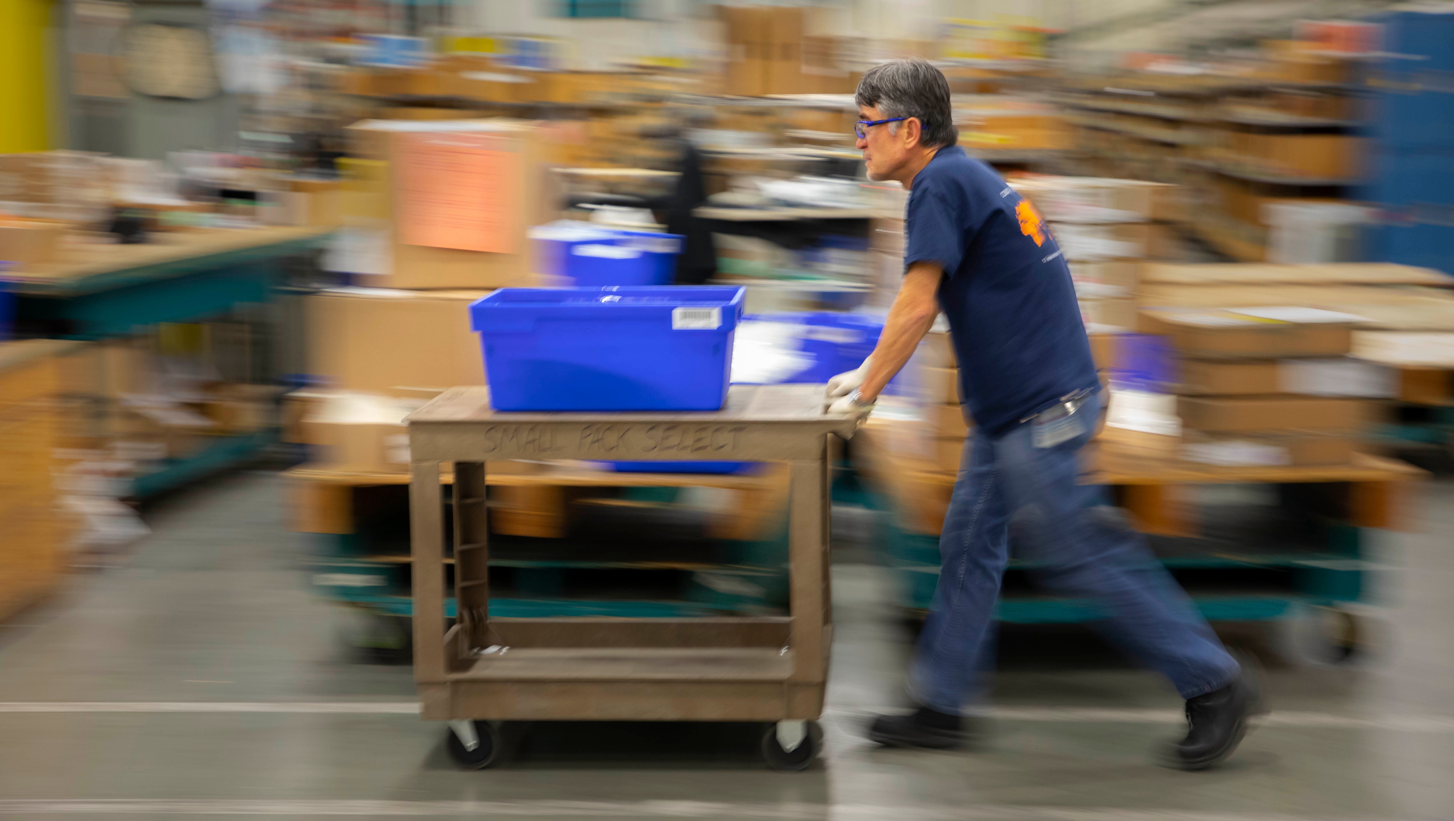 Aviation Parts and Distribution Services | Boeing Services